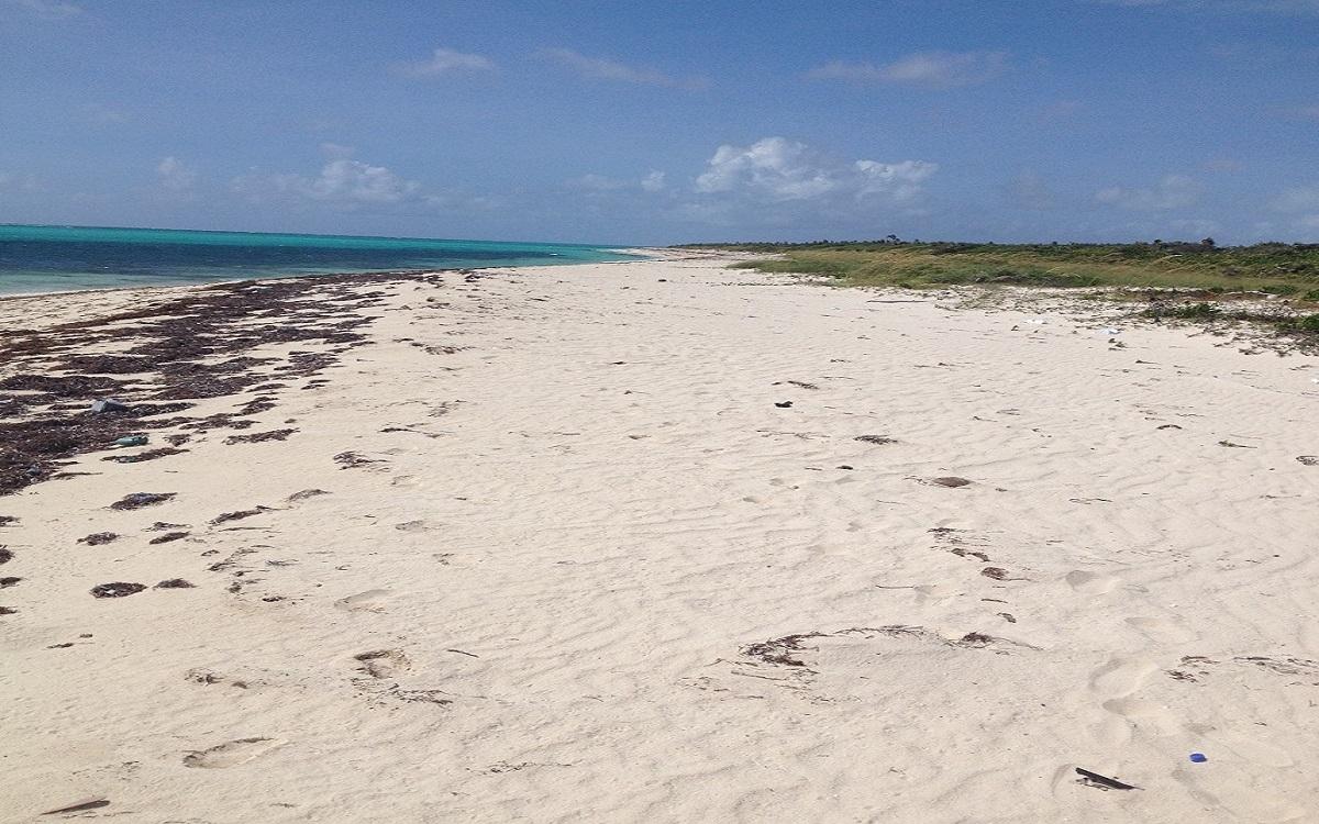 Bahamas Real Estate on Acklins For Sale - ID 74368